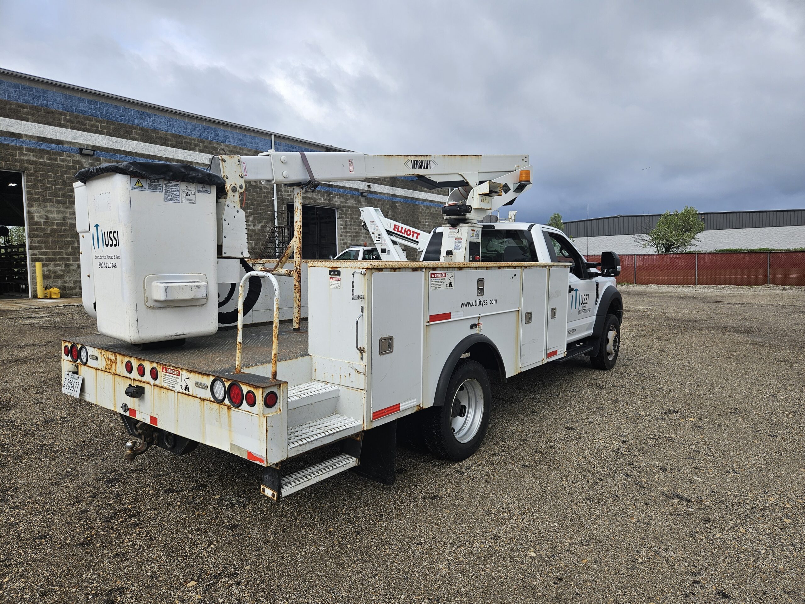 2018 Ford F450 with Versalift TEL-29-EIH Insulated Bucket Lift For Sale ...